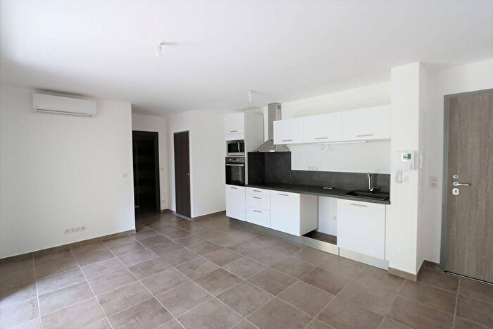Ville-di-Pietrabugno : Appartement 2 pièces à louer