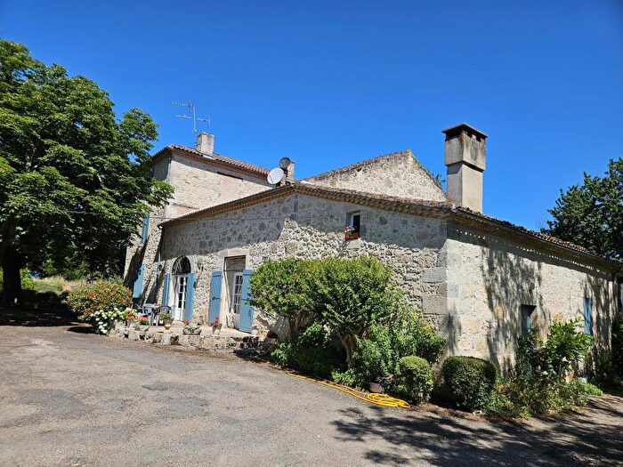 Moncrabeau - Maison 9 pièces à vendre