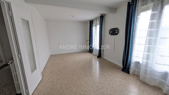 Appartement à louer - Ecquevilly - 4 pièces - 3 chambres