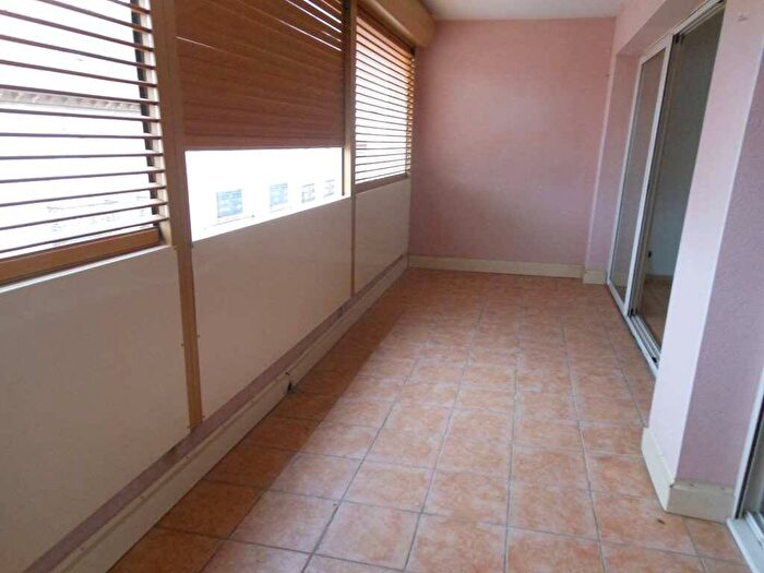 Appartement à louer - Ancien Hôpital, Béziers - 3 pièces - 2 chambres