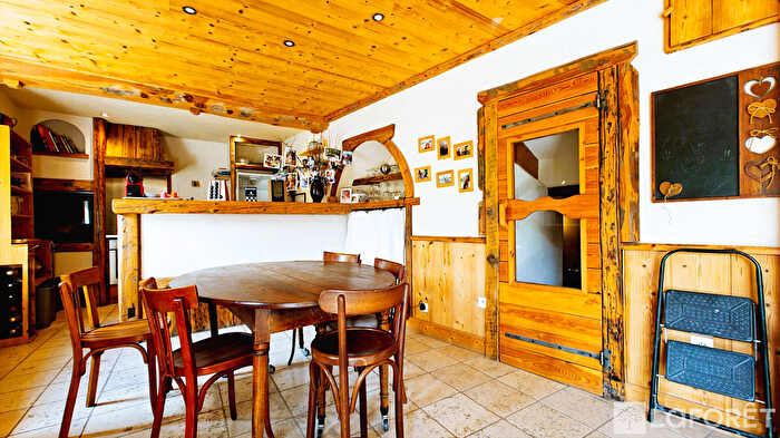 Appartement 5 pièces à Crévoux, à vendre