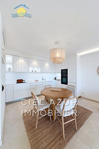 Appartement à louer - Cannes, Carnot - 2 pièces - 1 chambre