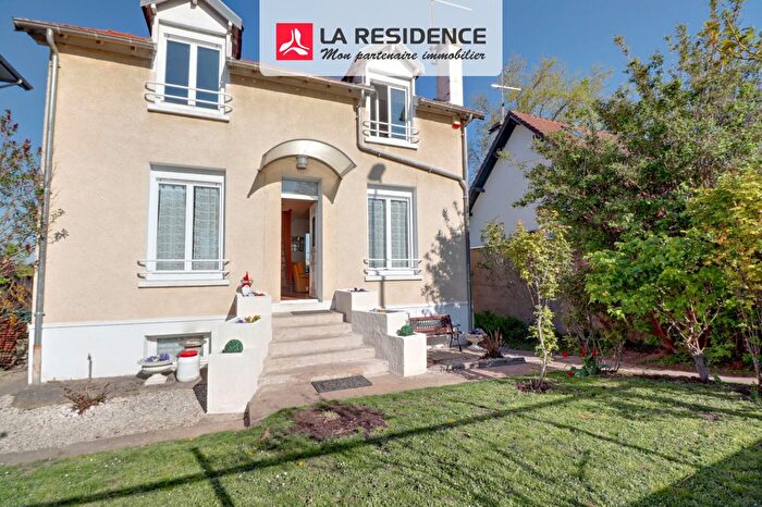 Maison à vendre - Le Pecq, Vignes, Benettes - 7 pièces - 4 chambres