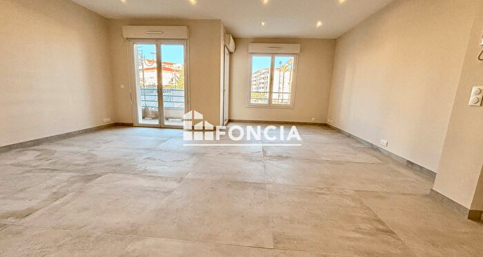 Appartement à vendre - Antibes, Antibes-les-Pins, Trianon, Le Fournel, Peyregoue - 3 pièces