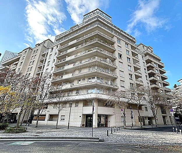 Appartement à vendre - Courbevoie, Hôtel de ville - 4 pièces - 3 chambres