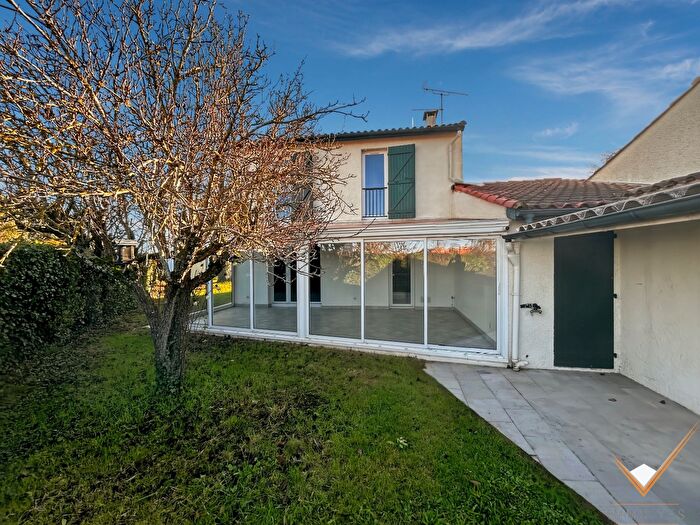 Maison à vendre - Frouzins - 6 pièces - 4 chambres