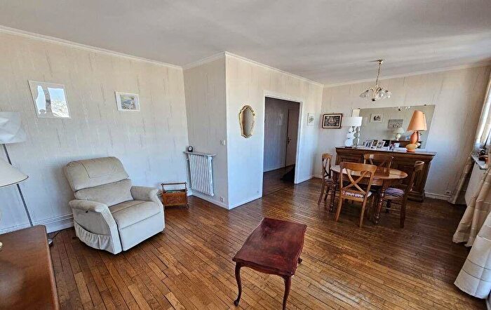 Appartement à louer - Joinville-le-Pont - 3 pièces - 2 chambres