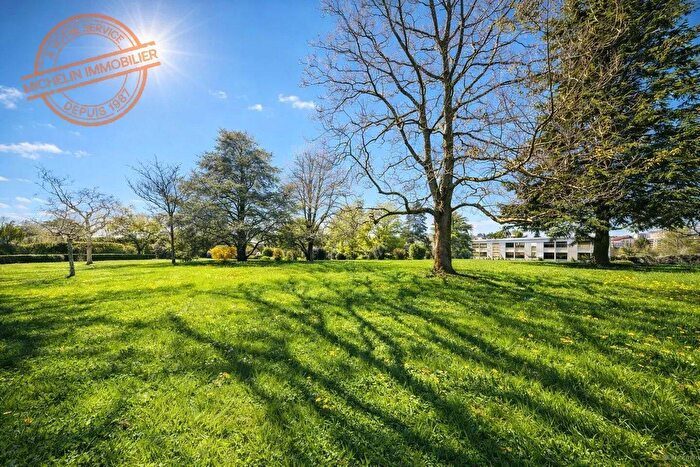 Appartement à louer - Contour, Champagne-au-Mont-dOr - 3 pièces - 2 chambres