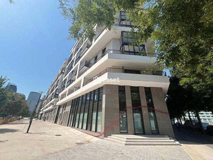 Faubourg de l'Arche, Courbevoie - Appartement 2 pièces à louer