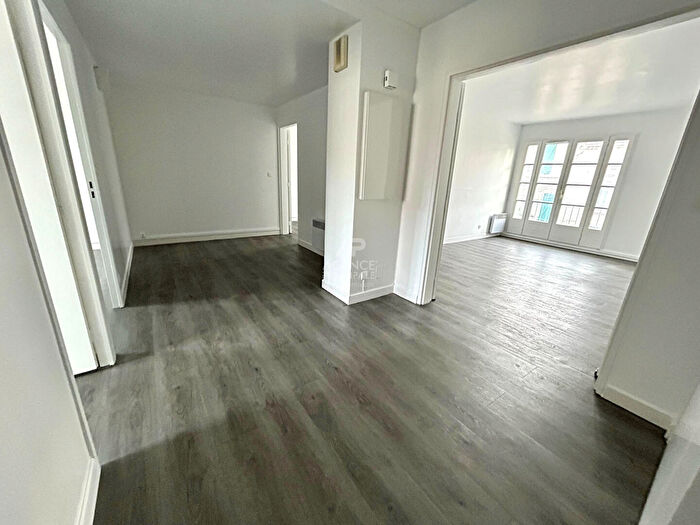 Appartement à vendre - Poissy, Les Capucines - 3 pièces - 2 chambres