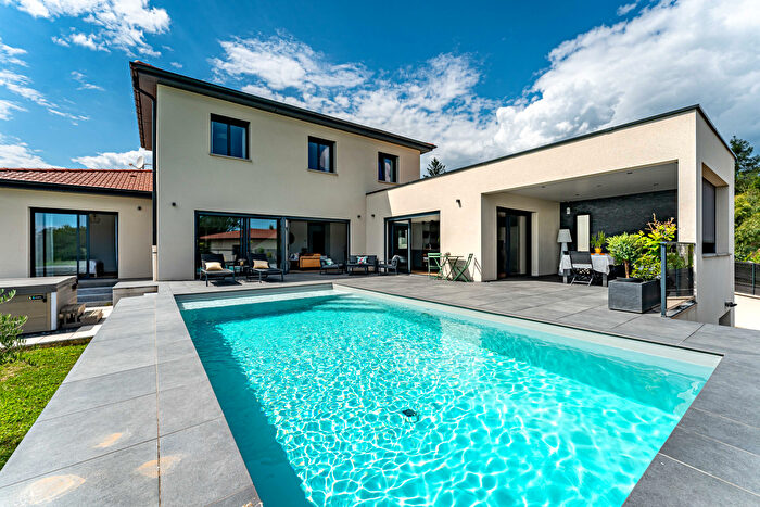 Maison à vendre - La Tour-de-Salvagny - 7 pièces - 4 chambres