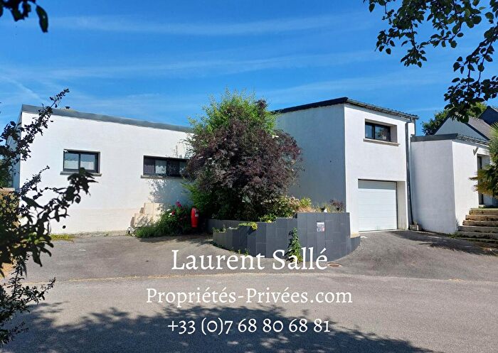 Maison à vendre - Ambon - 7 pièces - 5 chambres