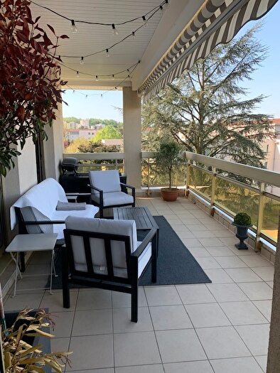 Appartement à louer - Tassin-la-Demi-Lune, Charles de Gaulle - 4 pièces - 3 chambres