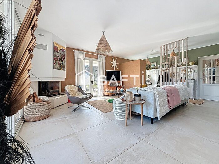 Maison à vendre - Gujan-Mestras, Centre-ville - 4 pièces - 3 chambres