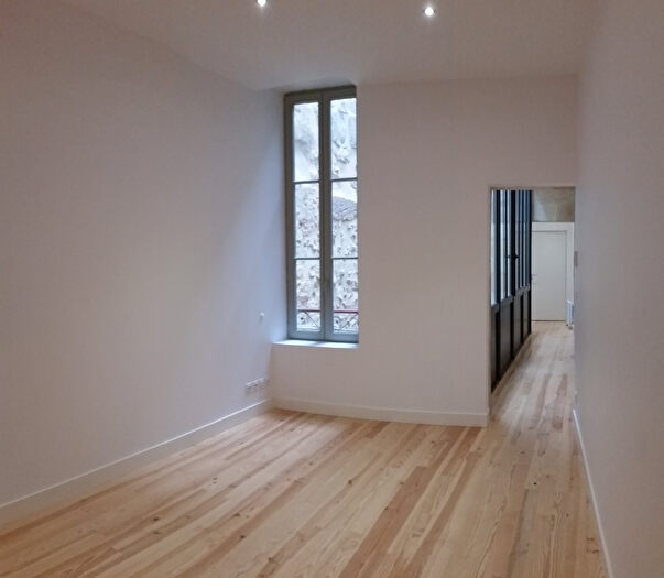 Appartement à louer - Bordeaux, Capucins, Saint-Michel - 2 pièces - 1 chambre