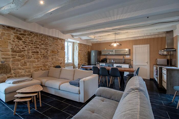 Maison 6 pièces à vendre à Nailhac