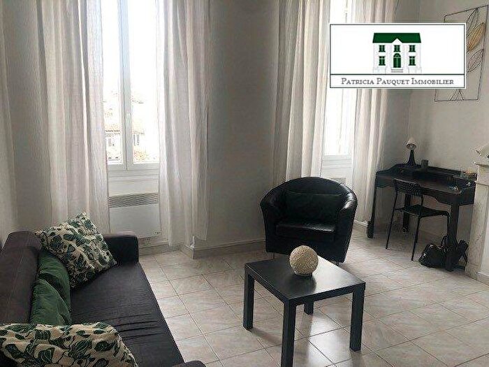 Appartement 1 pièce à Marseille 5ème, à louer