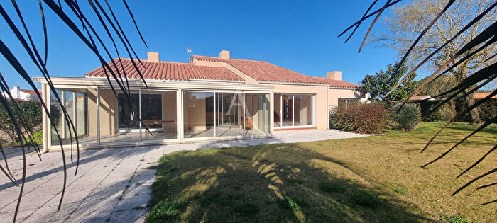 Maison à vendre - Notre-Dame-de-Riez - 6 pièces - 4 chambres