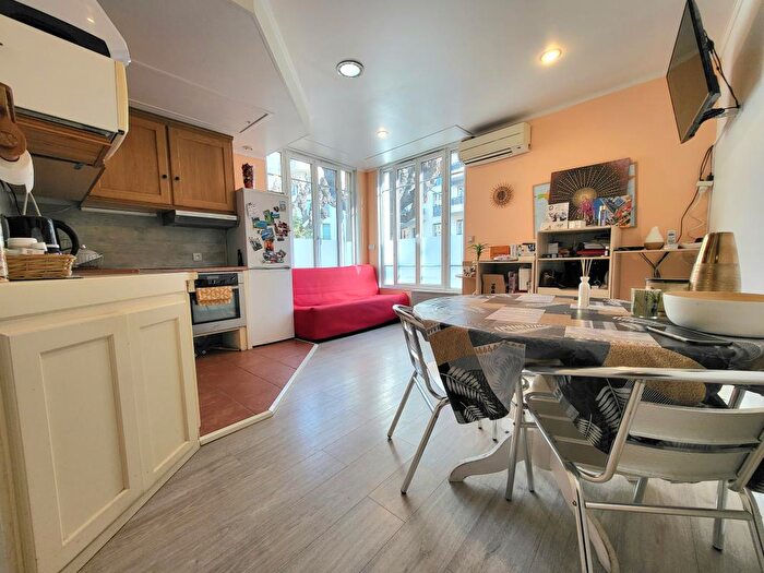 Appartement à vendre - Nice, Saint-Sylvestre - 2 pièces - 1 chambre