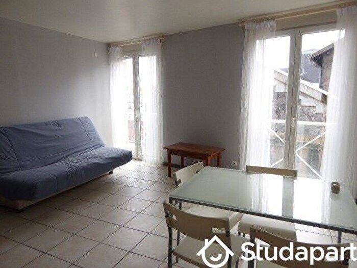Appartement 1 pièce à Colline des Pères-Tardy, Saint-Étienne, à louer