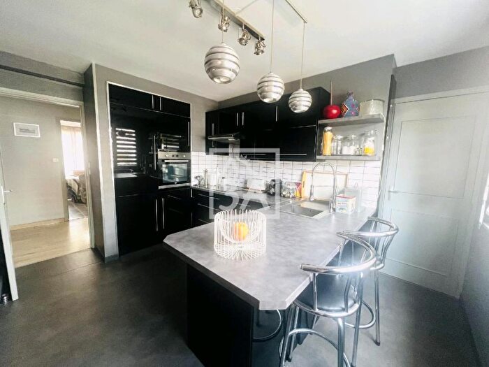 Appartement à vendre - Béthune - 5 pièces - 3 chambres