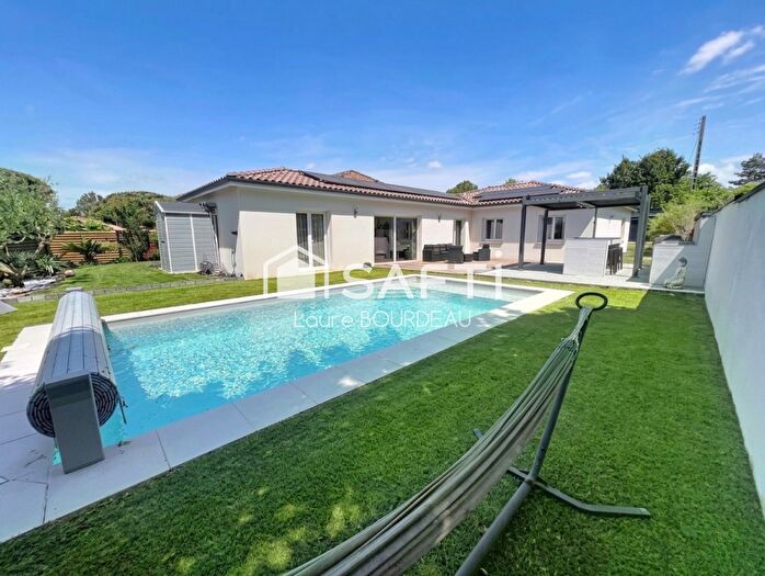 Maison 6 pièces à vendre à Montberon
