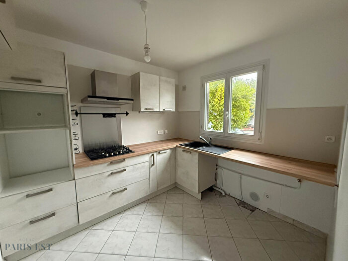 Maison à vendre - Claye-Souilly - 4 pièces - 3 chambres