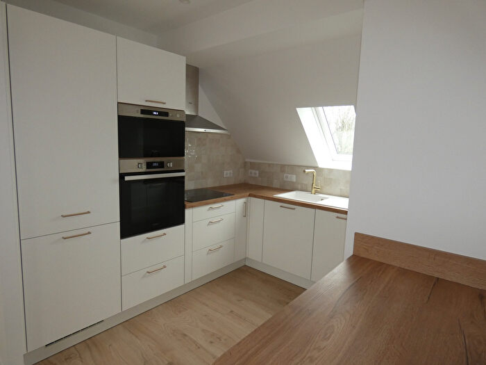 Appartement à louer - Beaune, Centre-ville - 3 pièces - 1 chambre