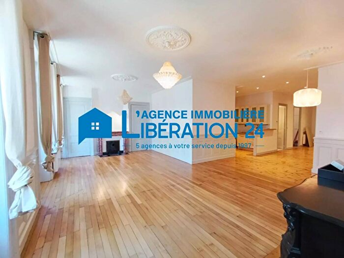 Appartement à louer - Saint Jacques-Chavanelle, Saint-Étienne - 5 pièces - 3 chambres