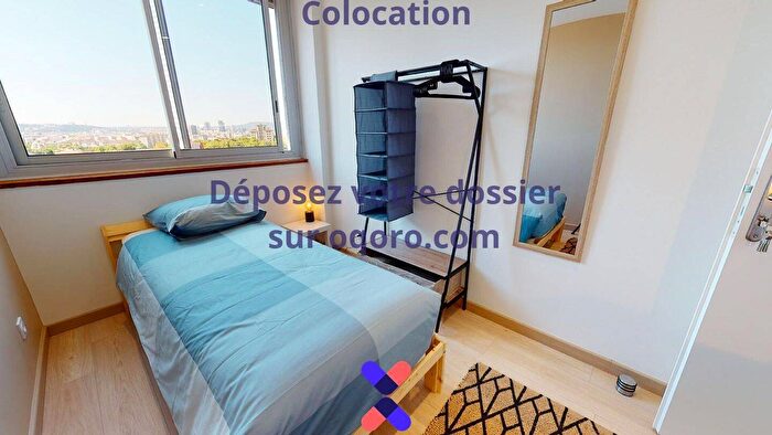 Appartement 5 pièces à Les Essarts, Bron, à louer