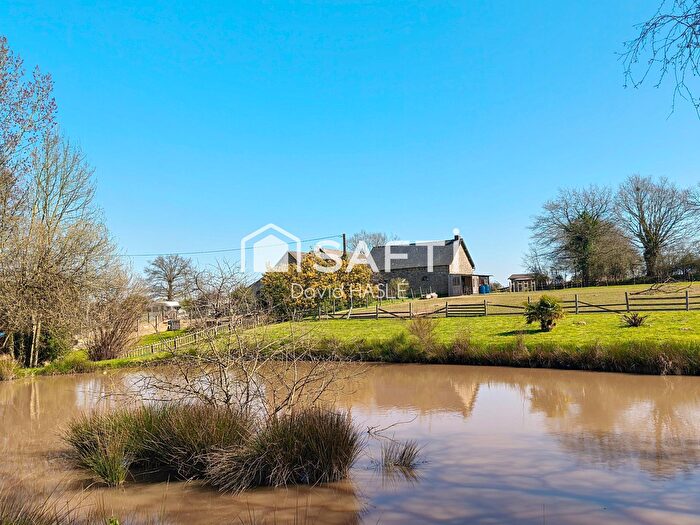 Maison à vendre - Tresb uf, Tresboeuf - 6 pièces - 4 chambres