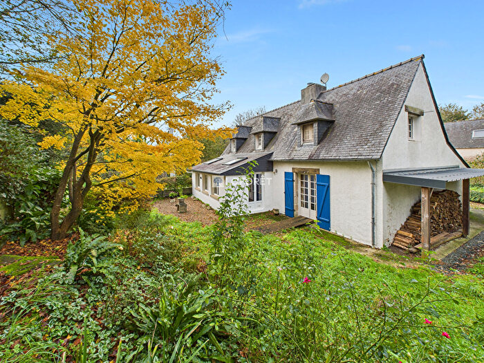 Maison à vendre - Peumerit, Peumérit - 8 pièces - 5 chambres