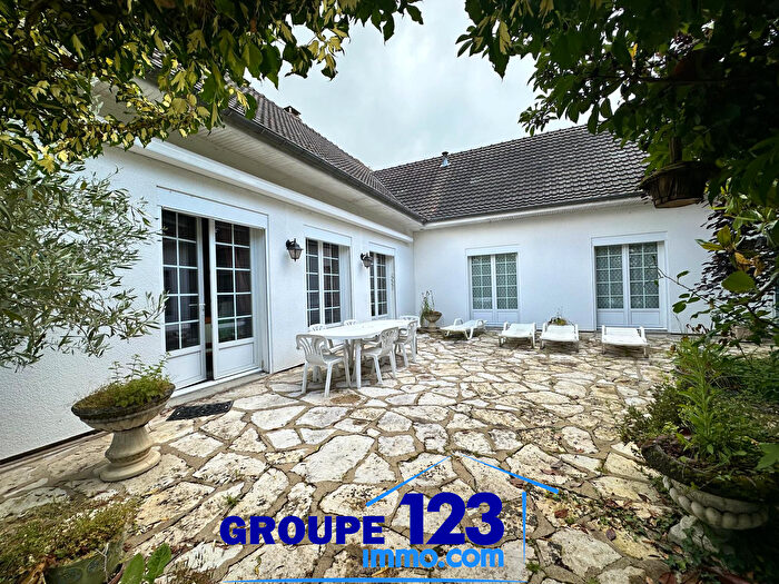 Maison à vendre - Joigny - 5 pièces - 3 chambres