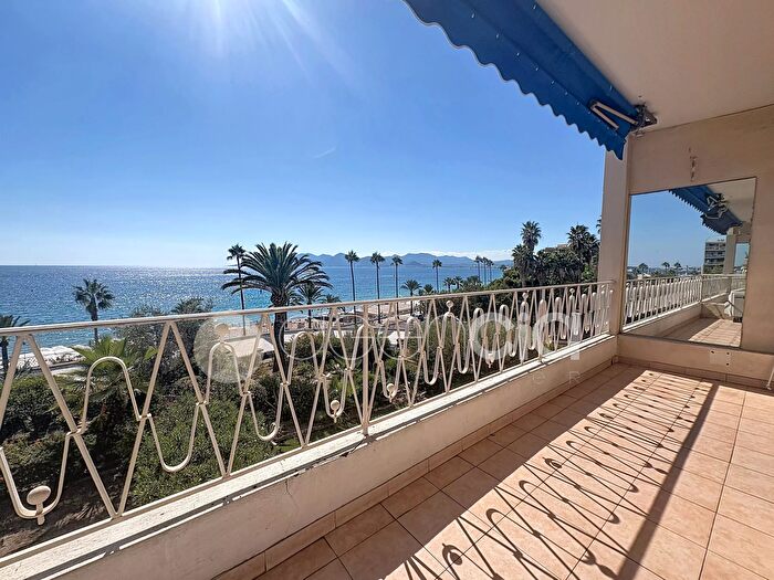 Appartement 2 pièces à vendre - Cannes, Suquet