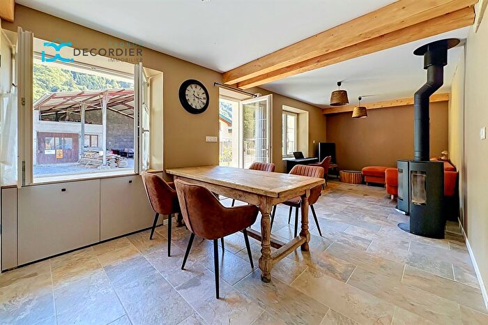 Maison 4 pièces à vendre - Orcier