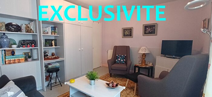 Appartement à vendre - Bagnères-de-Luchon - 2 pièces - 1 chambre