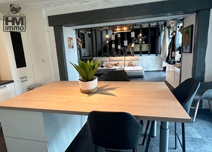 Maison à vendre - Saint-Léonard-de-Noblat - 7 pièces - 4 chambres