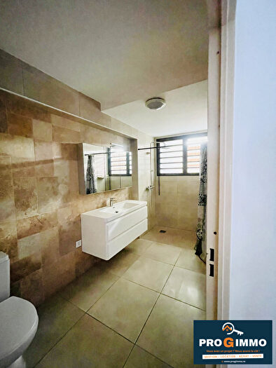 Appartement à vendre - Saint-Pierre, Centre-ville - 3 pièces - 2 chambres