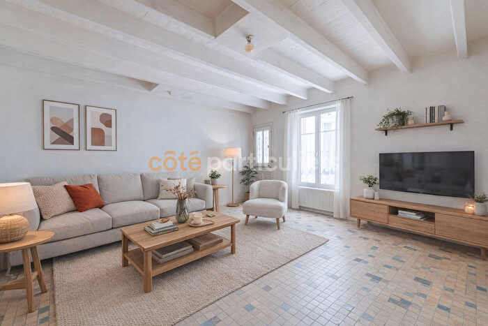 Maison à vendre - Chaillé-sous-les-Ormeaux - 7 pièces - 3 chambres