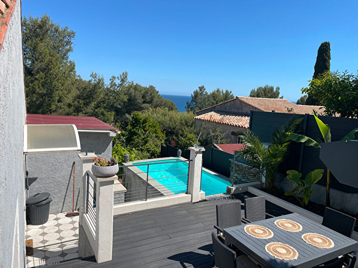 Maison à vendre - Saint-Mandrier-sur-Mer - 6 pièces - 4 chambres