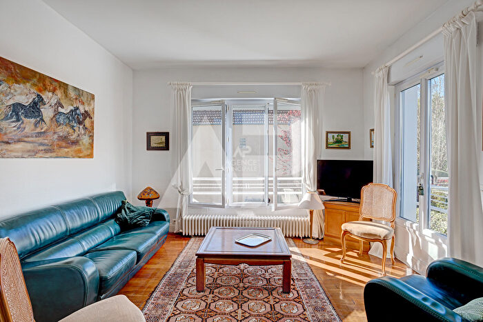 Viroflay, Rive Droite, Gare : Maison 7 pièces à vendre
