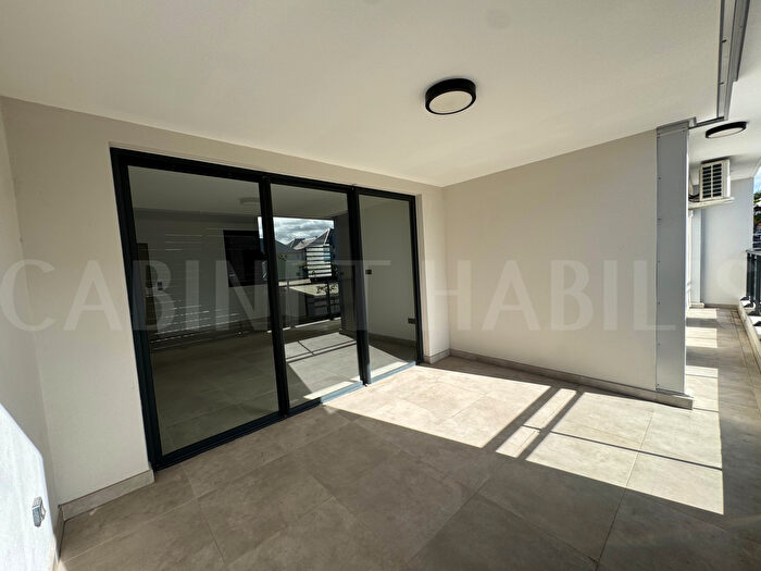 Appartement à louer - Saint-Pierre, Centre-ville - 3 pièces - 2 chambres