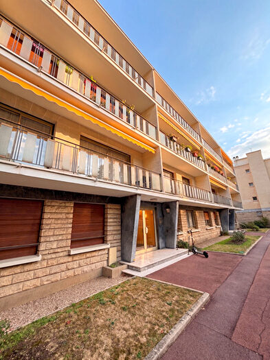 Maisons-Laffitte, Ouest : Appartement 3 pièces à louer