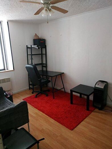 Appartement à louer - Ancien Hôpital, Béziers - 2 pièces - 1 chambre