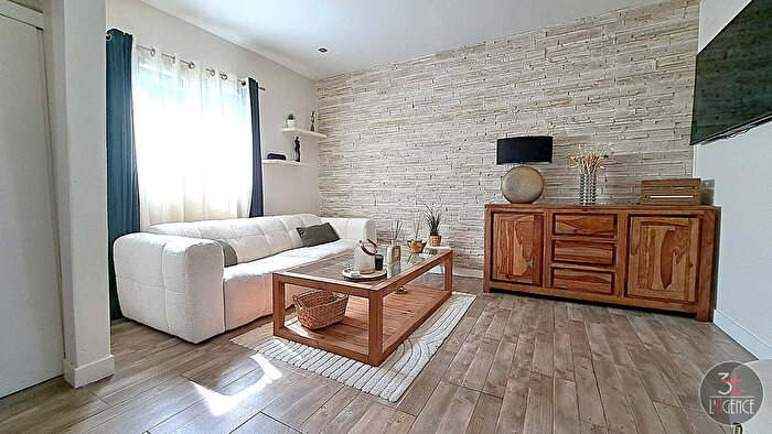 Fontenay-sous-Bois : Maison 2 pièces à vendre