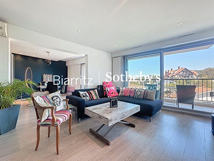 Appartement à vendre - Biarritz, Centre-ville Est - 3 pièces - 2 chambres