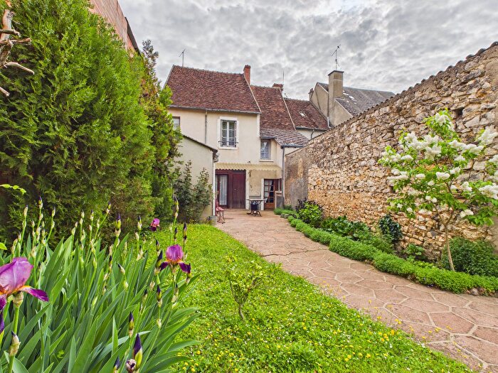 Saint-Gaultier : Maison 7 pièces à vendre