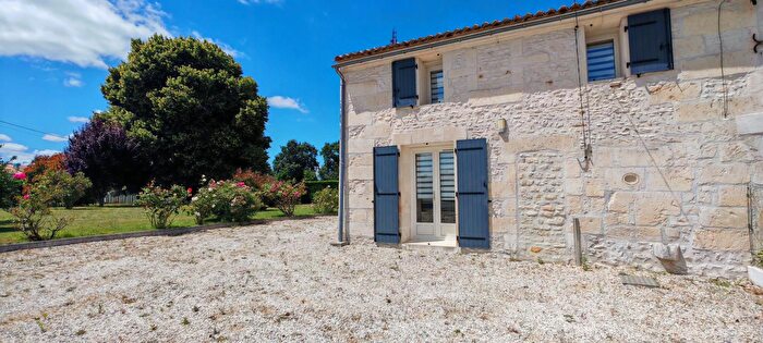 Maison 3 pièces à vendre à Saintes, Centre-ville