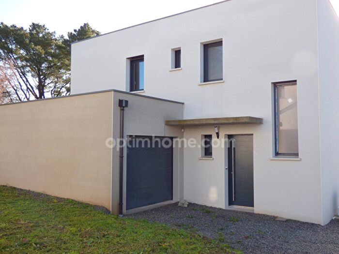 Maisons à vendre et appartements à louer - 1