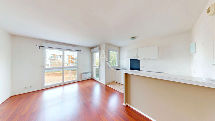 Massy, Pileu, Graviers, Vilmorin, Square de Clos de Villaine : Appartement 2 pièces à vendre